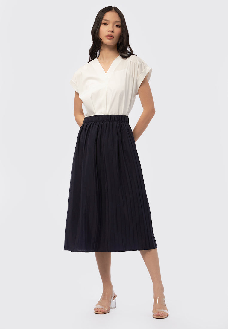 Pleated Midi Skirt – EXECUTIVE